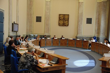 Rada vlády pro rovné příležitosti žen a mužů projednala institucionální ...