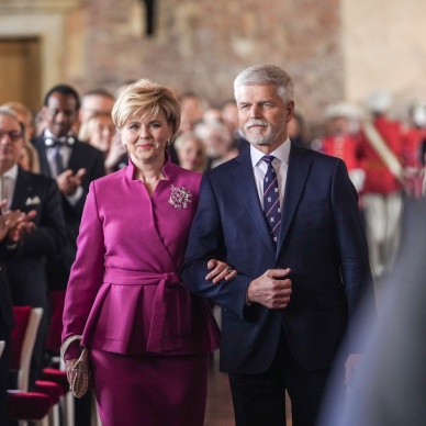 Česká republika má nového prezidenta. Petr Pavel se ujal úřadu | Vláda ...